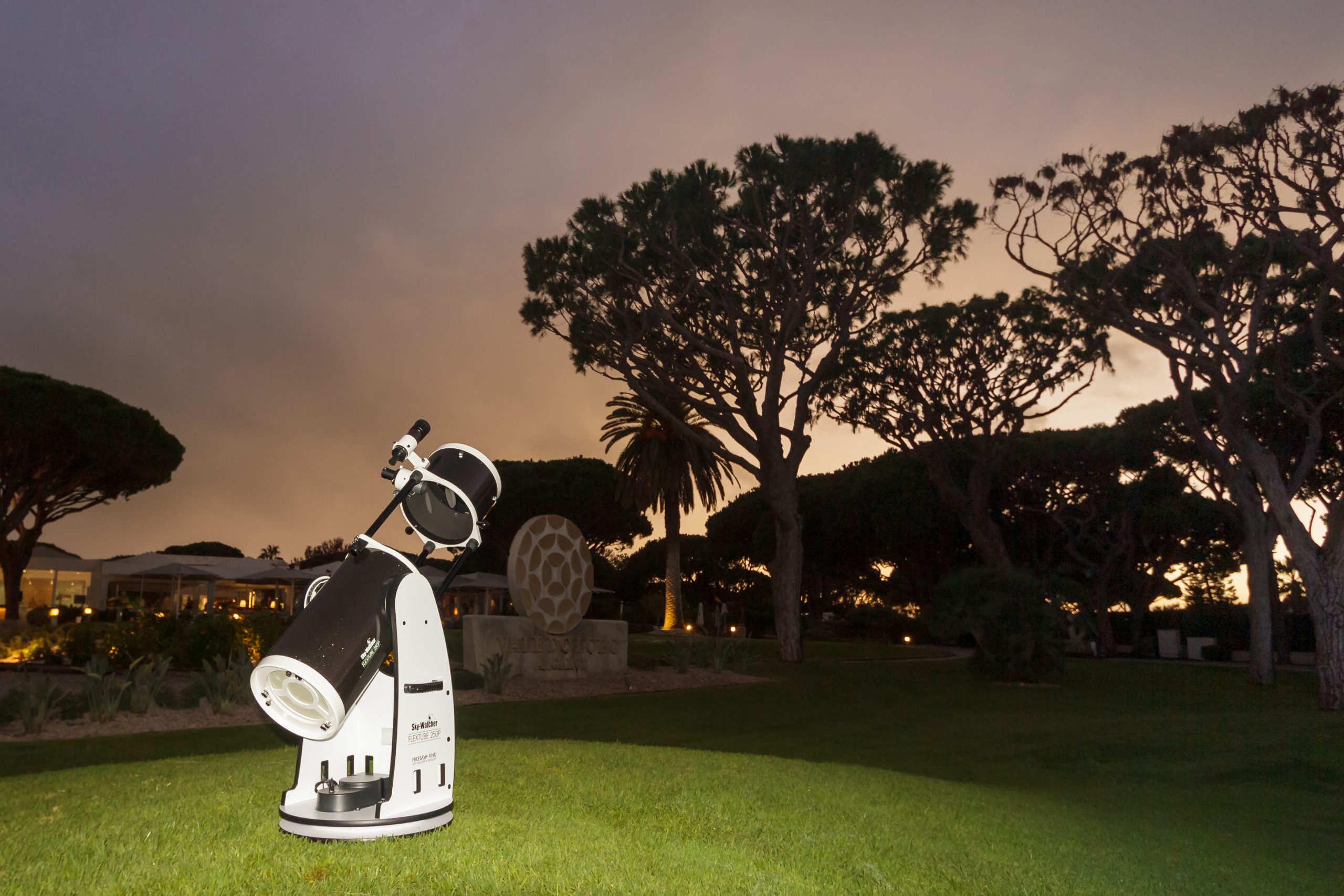 Astronomical Observation – A Summer Night Under The Stars - Vale do Lobo